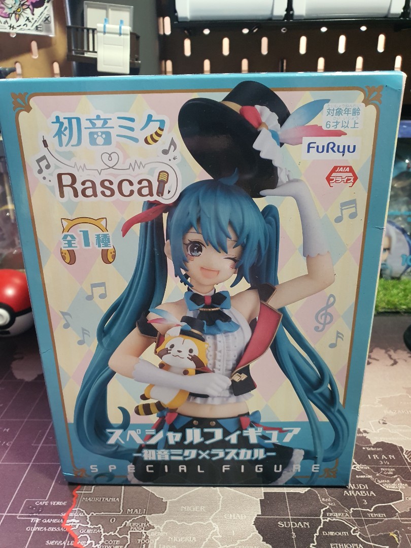 [BN] Hatsune Miku X Rascal special figure, Hobbies & Toys, Toys & Games ...