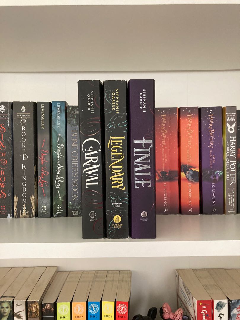 Caraval Series Set (Caraval, Legendary, Finale) by Stephanie Garber ...