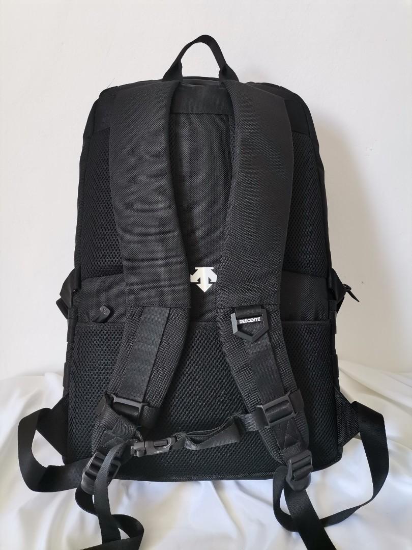 Descente Original Backpack Bag, Men's Fashion, Bags, Backpacks on Carousell