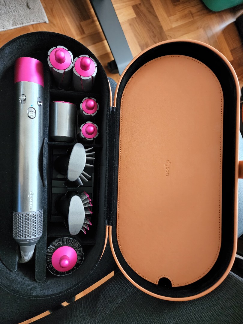Dyson Airwrap + travel pouch, Beauty & Personal Care, Hair on Carousell