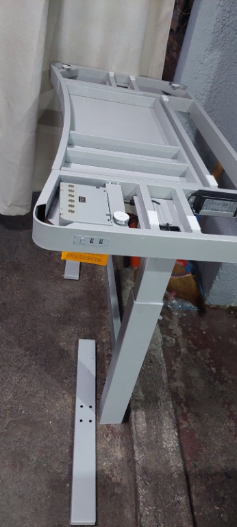 ELECTRIC RISING TABLE FRAME ONLY W/ USB PORT, Furniture & Home Living ...