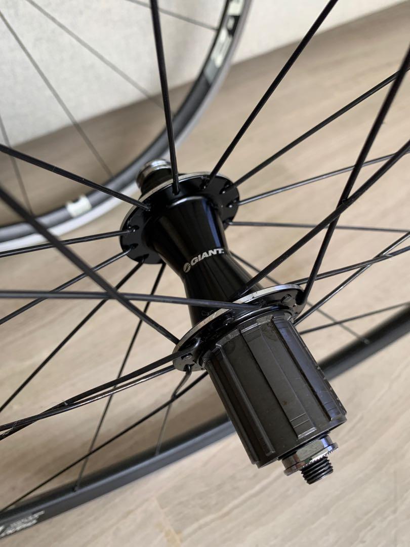 Giant PA-2 Aluminum Clincher Wheelset, Sports Equipment, Bicycles ...