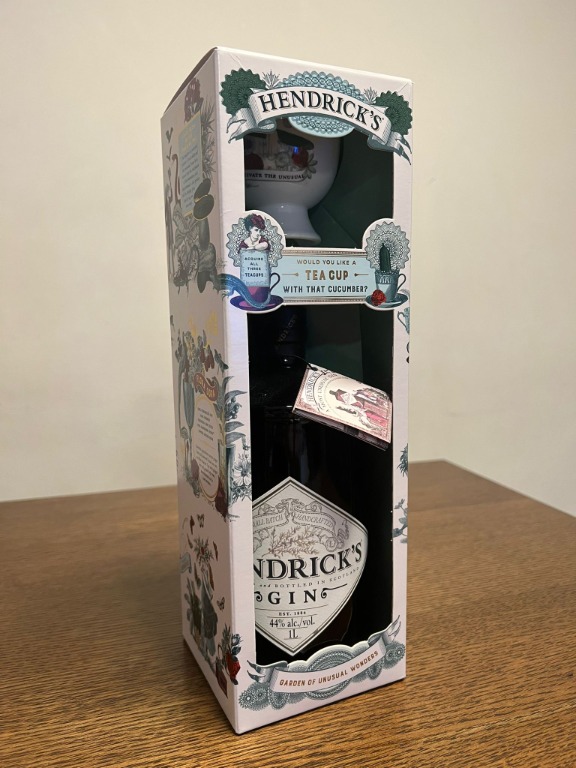 Hendricks Gin 1L 禮盒 tea cup gift set, 嘢食 & 嘢飲, 酒精飲料 - Carousell