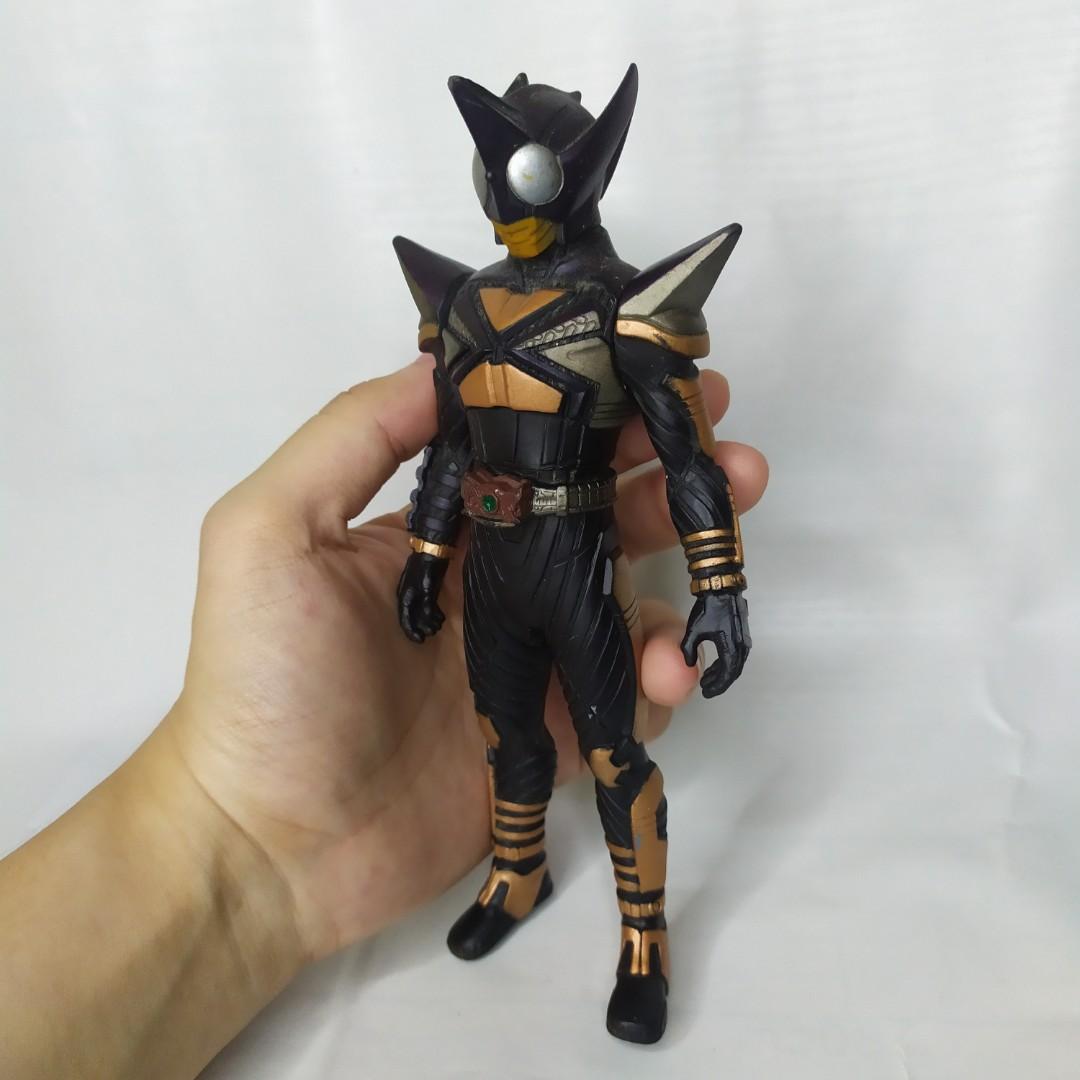 Kamen Rider Figure Mainan, Toys & Collectibles, Mainan di Carousell