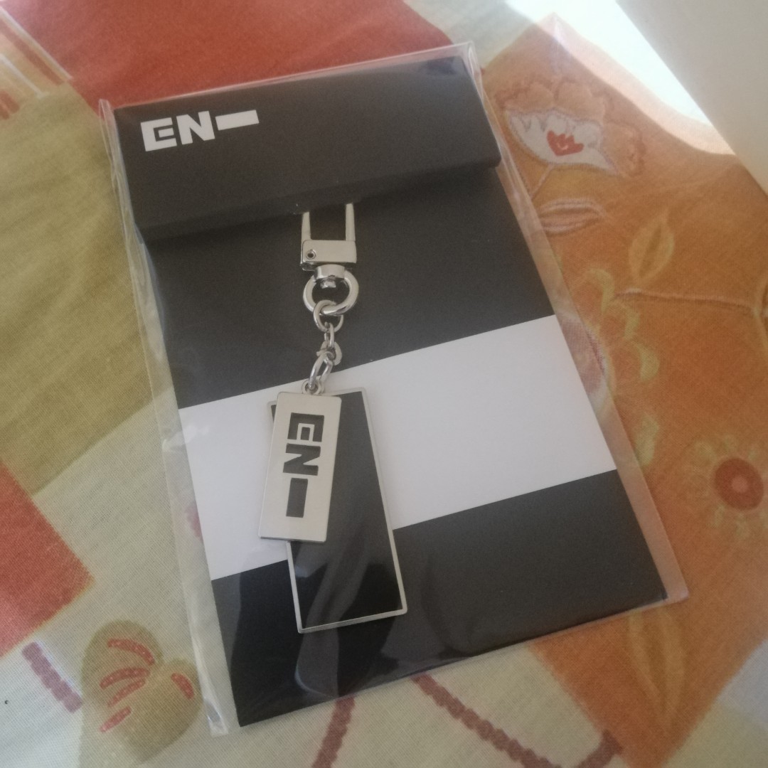 ONHAND Official Enhypen en- Keyring, Hobbies & Toys, Memorabilia ...