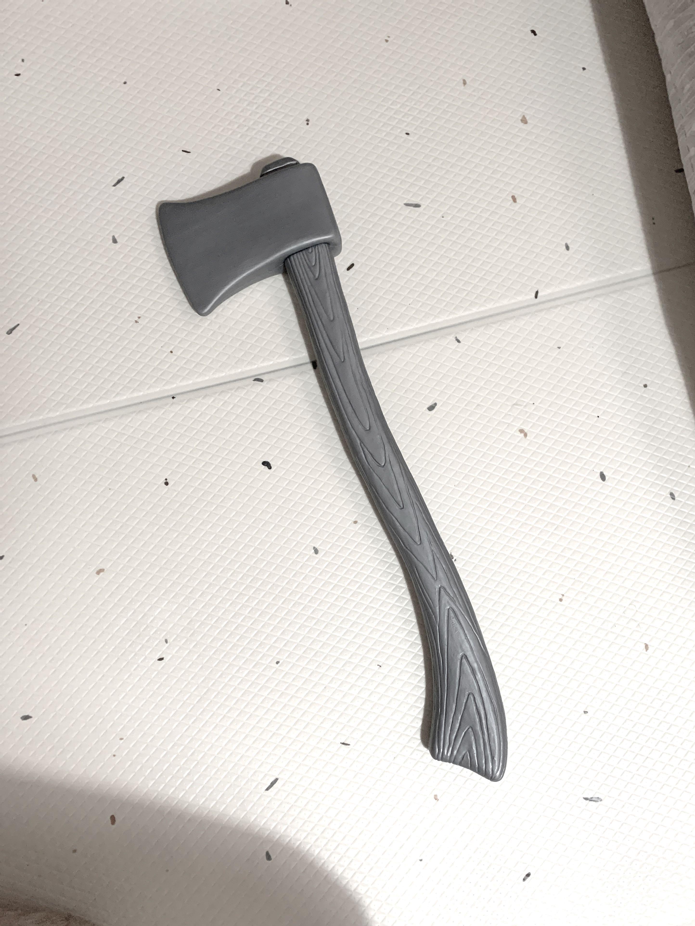 Plastic toy axe, Hobbies & Toys, Toys & Games on Carousell