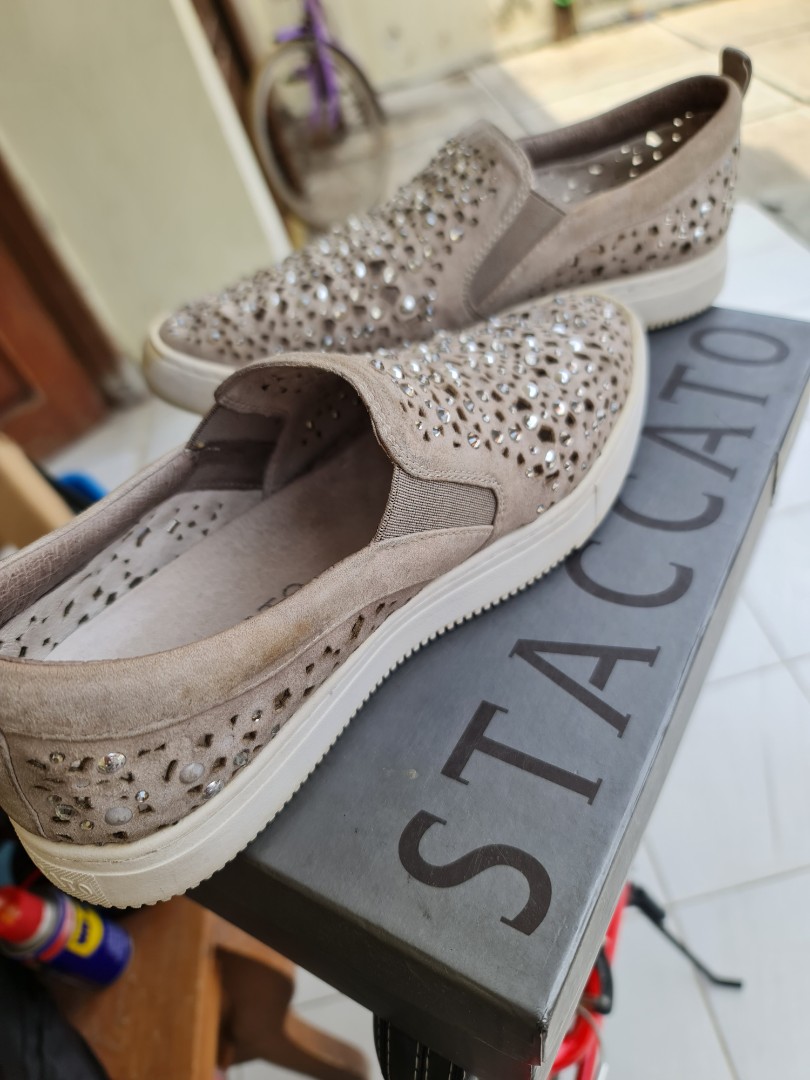 Sepatu staccato, Fesyen Wanita, Sepatu di Carousell