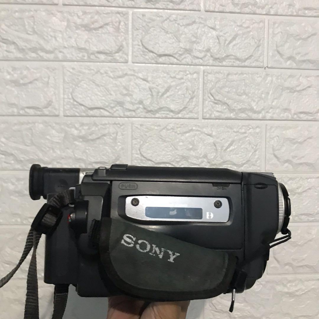 Sony Handycam DCR-TRV120 NTSC Digital 8, Photography, Video Cameras on Carousell