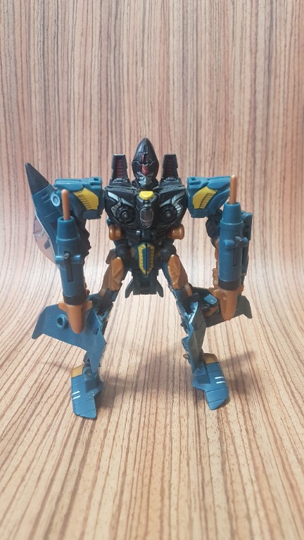 Transformers rotf deluxe dirge, Hobbies & Toys, Toys & Games on Carousell