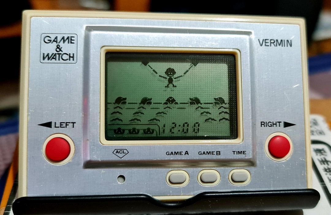 Vintage Nintendo Game & Watch - Vermin - 1980, Hobbies & Toys ...