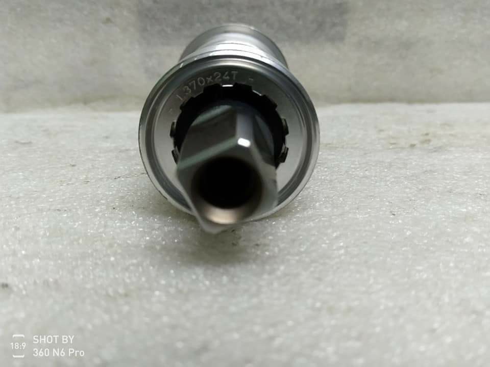 Campagnolo Record Bottom Bracket, Sports Equipment, Bicycles & Parts ...