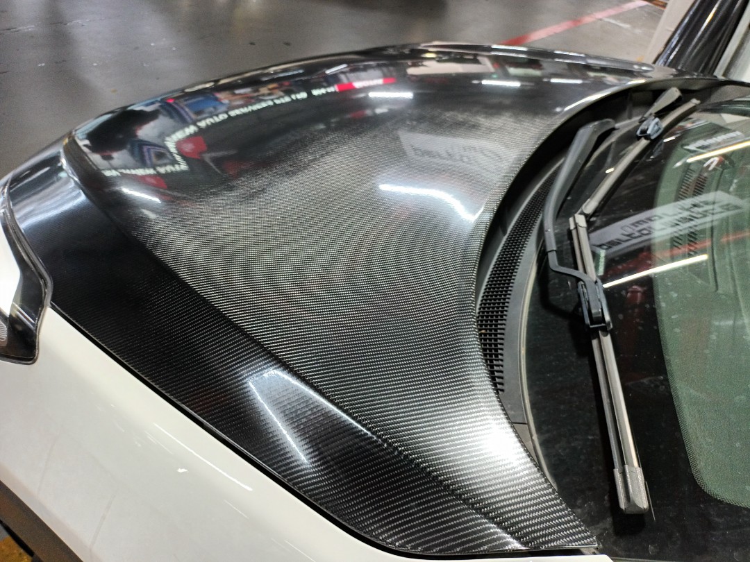Carbon bonnet wrapping, Car Accessories, Accessories on Carousell