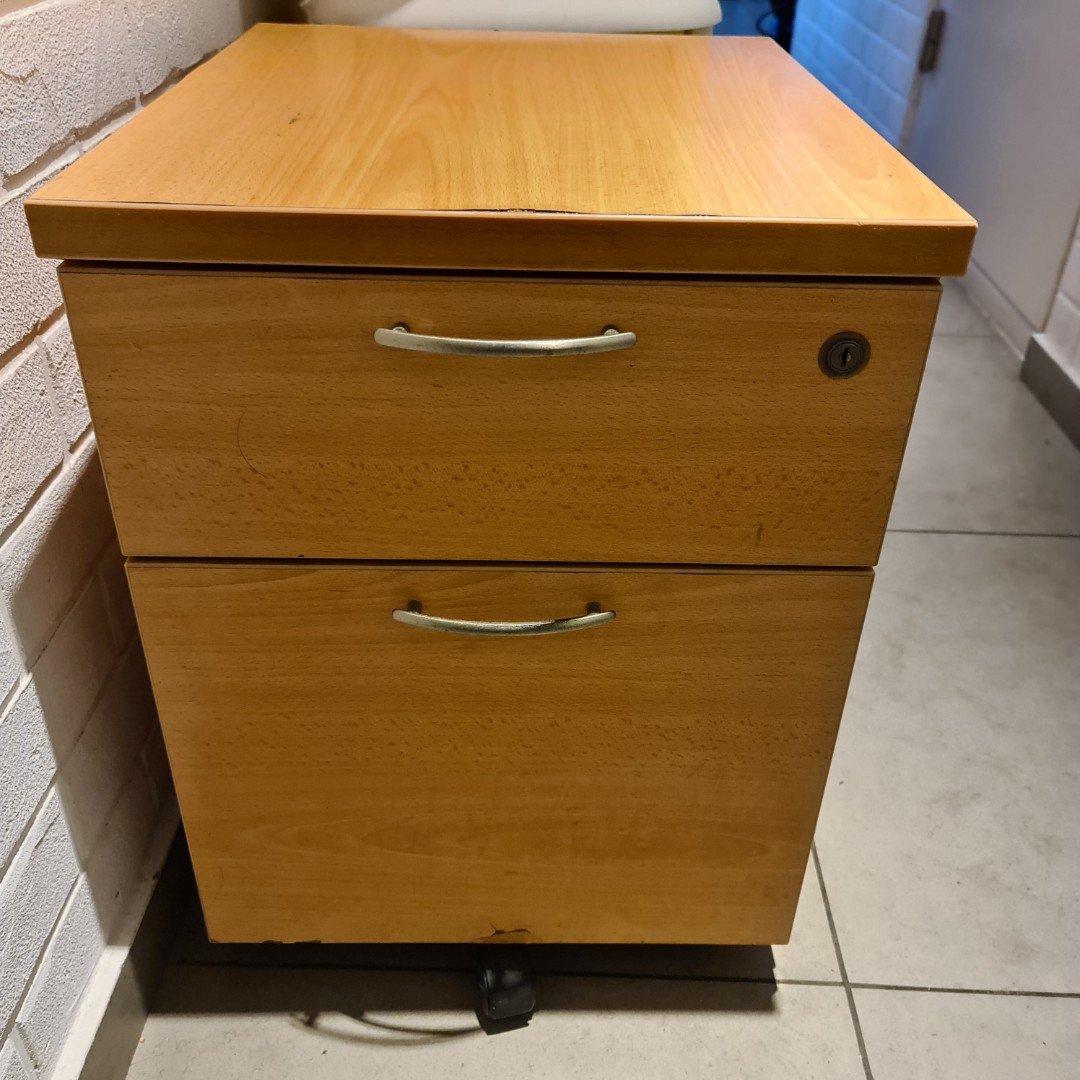 Moveable Drawers /office shelfs/cabinets, Furniture & Home Living ...