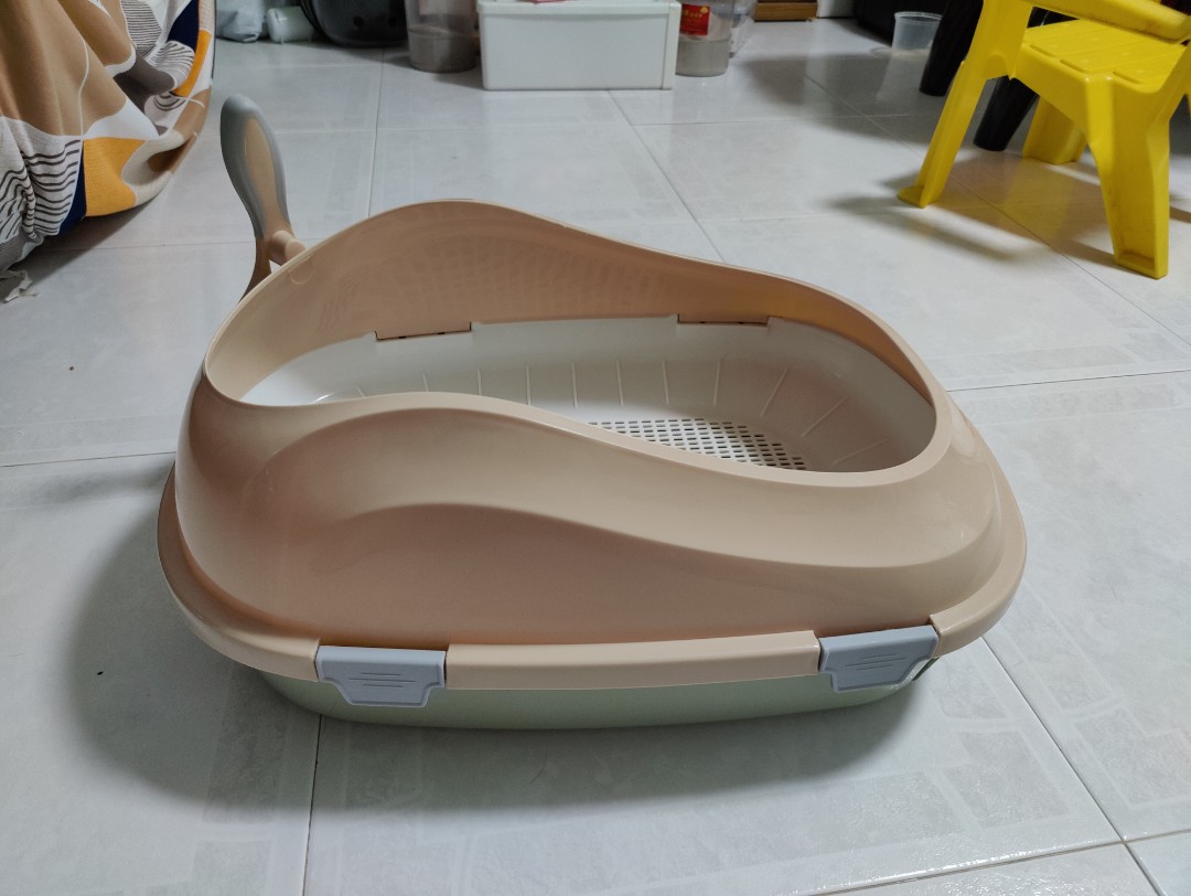 Pine type litter Cat litter box, olive., Pet Supplies, Homes & Other ...