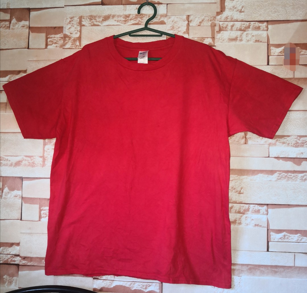 Plain red top Unisex, Women's Fashion, Tops, Shirts on Carousell