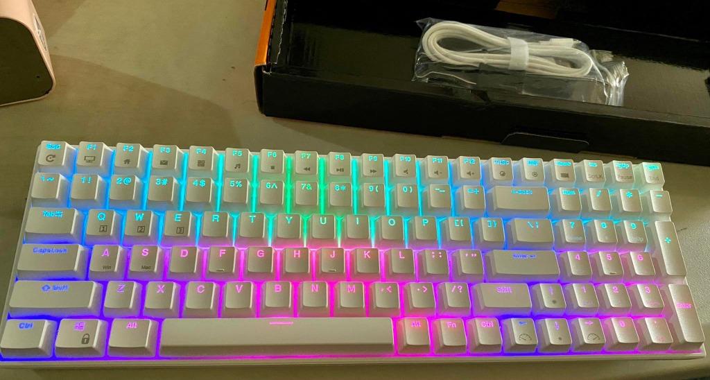 Royal Kludge RK100 - Hot swappable, Computers & Tech, Parts ...