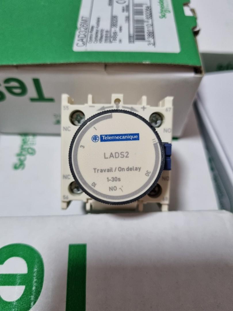 Schneider LADS2, TV & Home Appliances, Electrical, Adaptors & Sockets ...