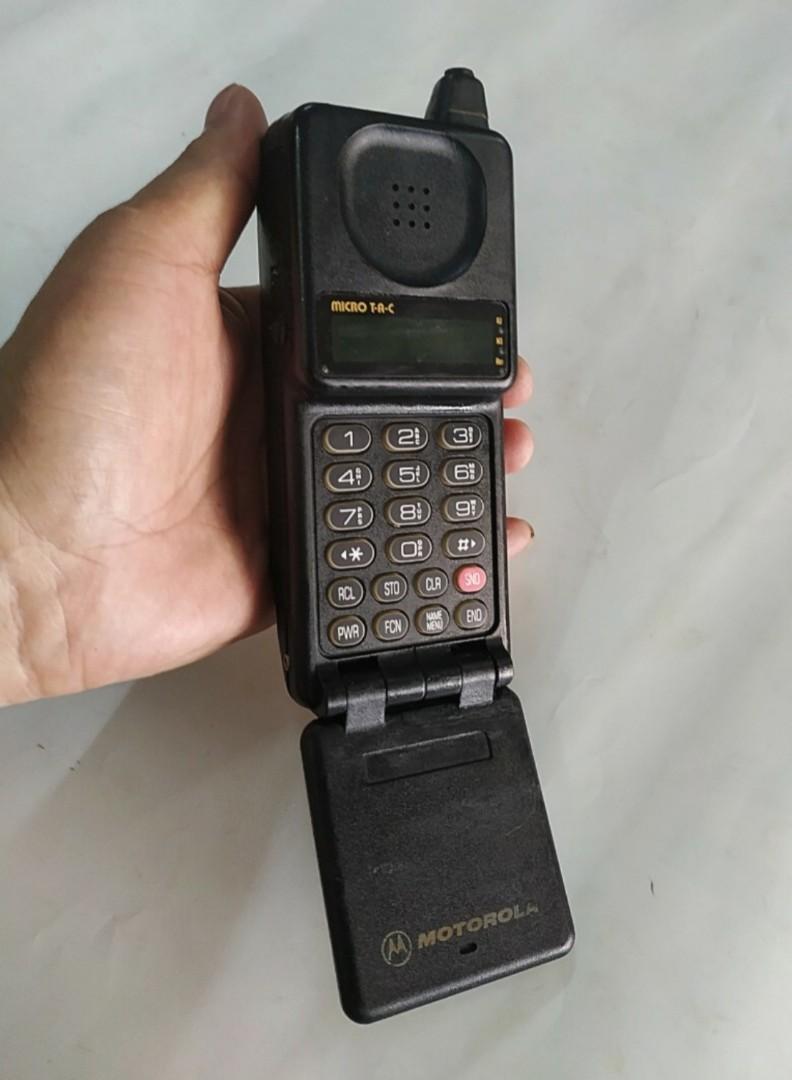 Vintage RARE Motorola MicroTAC flip phone, Mobile Phones & Gadgets ...