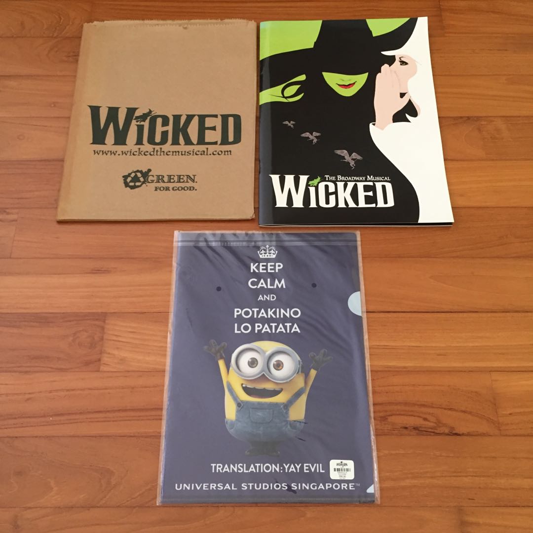 Wicked The Broadway Musical Universal Studios Singapore Minions Folder ...