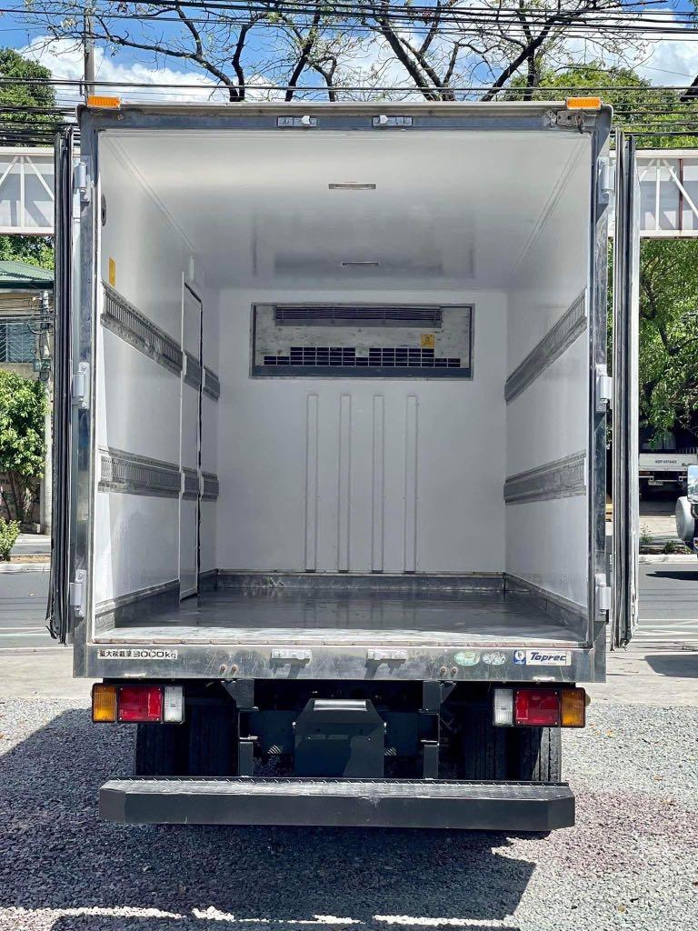2020 Isuzu Elf Reefer Van 14.9ft. N-Series Topre with Side Door ...
