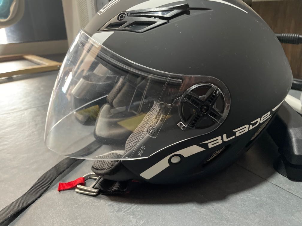 AGV Blade - medium, Motorcycles, Motorcycle Apparel on Carousell