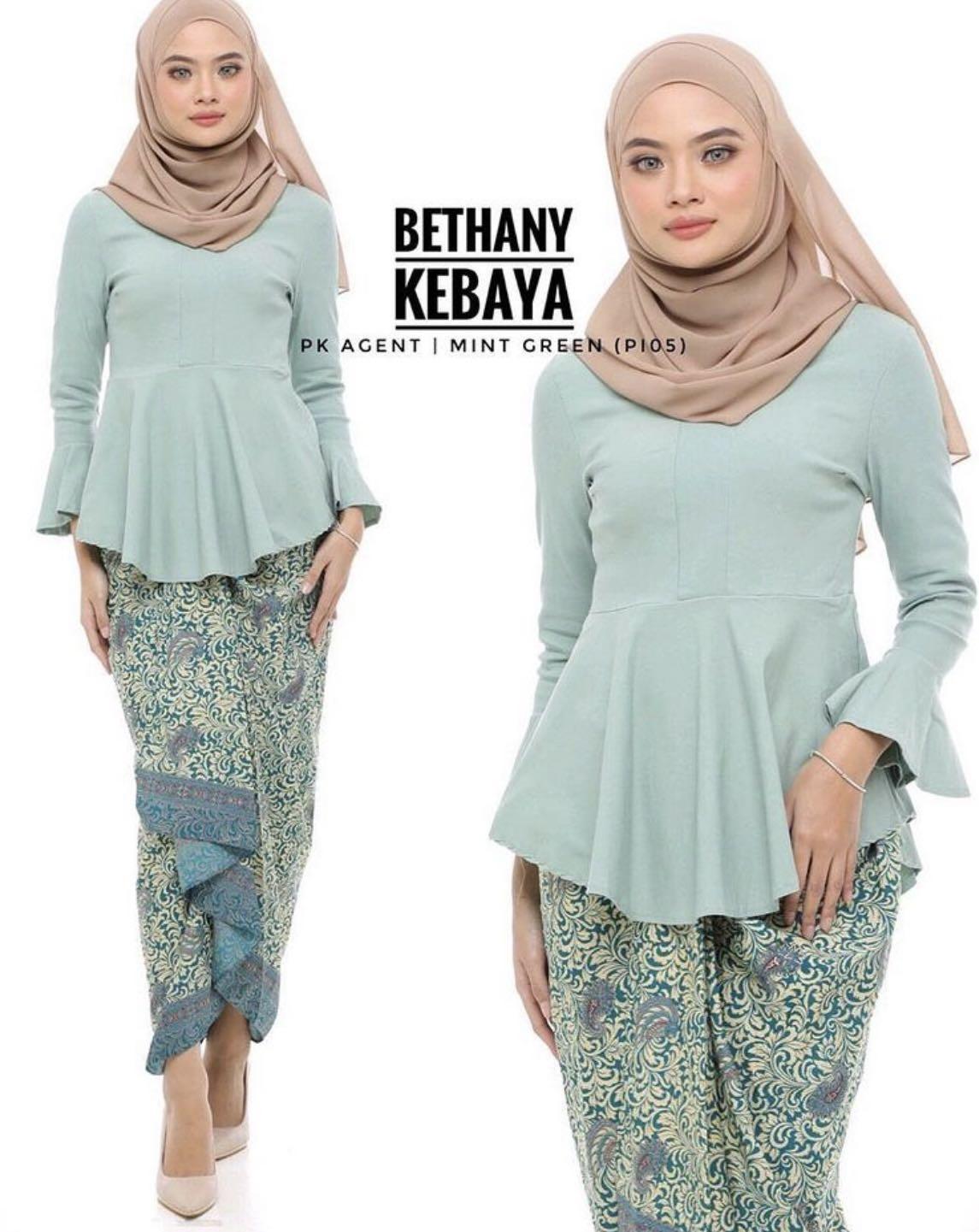 Baju Raya Kain Pario, Women's Fashion, Muslimah Fashion, Baju Kurung ...