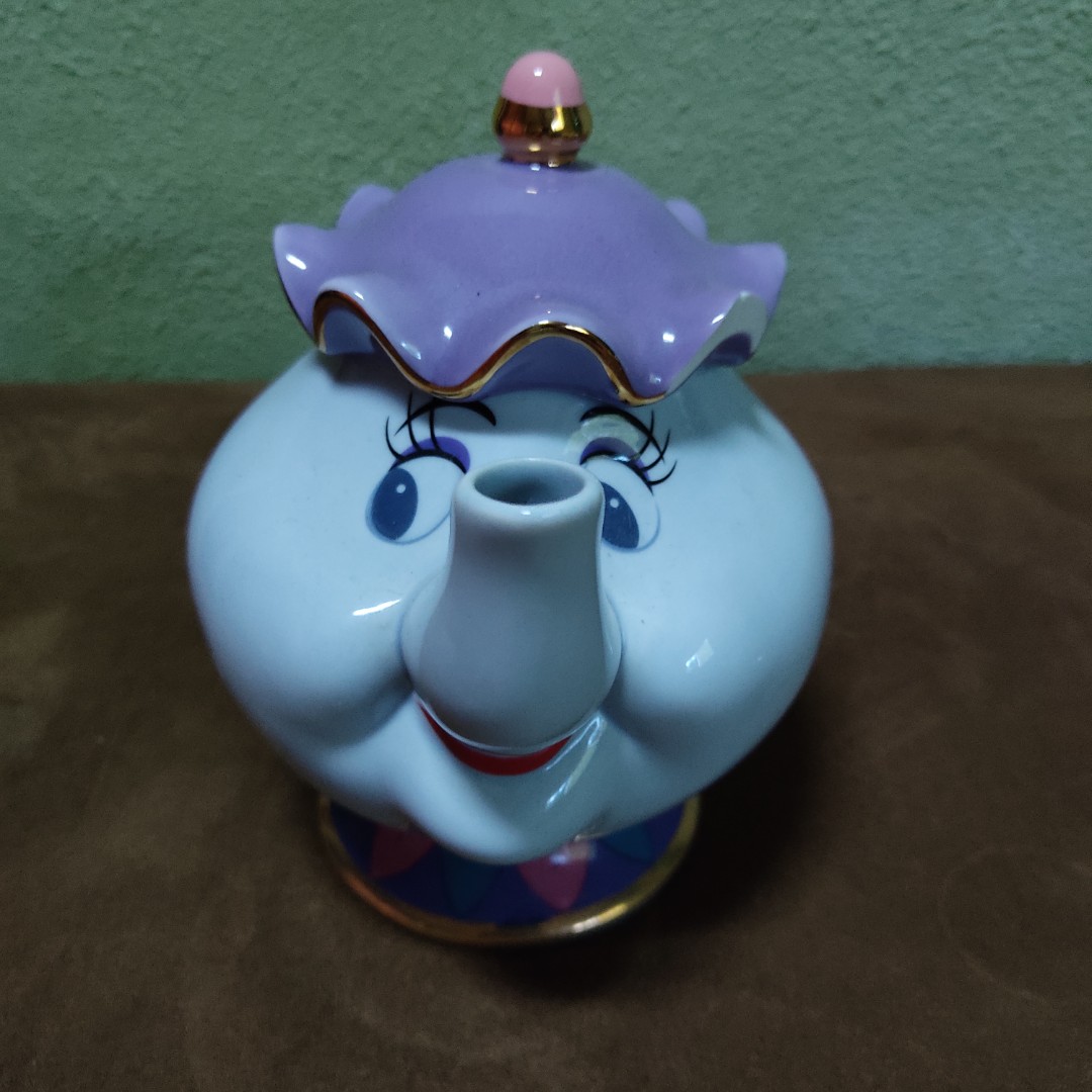 Beauty and the Beast Mrs. Potts Glass Figure, Hobbies & Toys, Toys ...