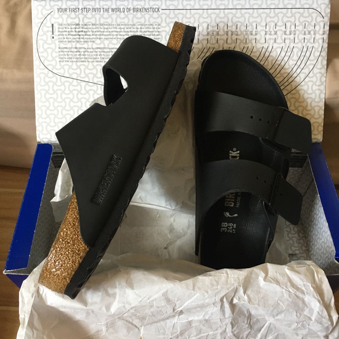 Birks Triple Black, Women's Fashion, Footwear, Flats & Sandals on Carousell