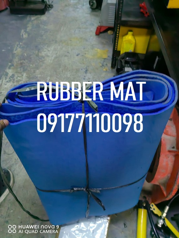Blue Rubber Mat, Commercial & Industrial, Construction Tools ...