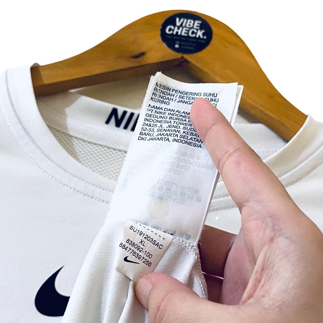 Nike Pro White Compression Shirt, Men's Fashion, Activewear on Carousell