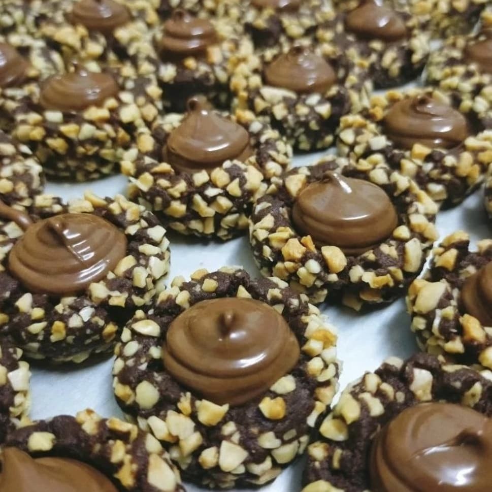 Nutella Button Cookies, Food & Drinks, Homemade Bakes on Carousell