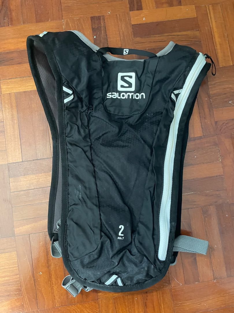 Salomon 2L backpack, 運動產品, 行山及露營 - Carousell