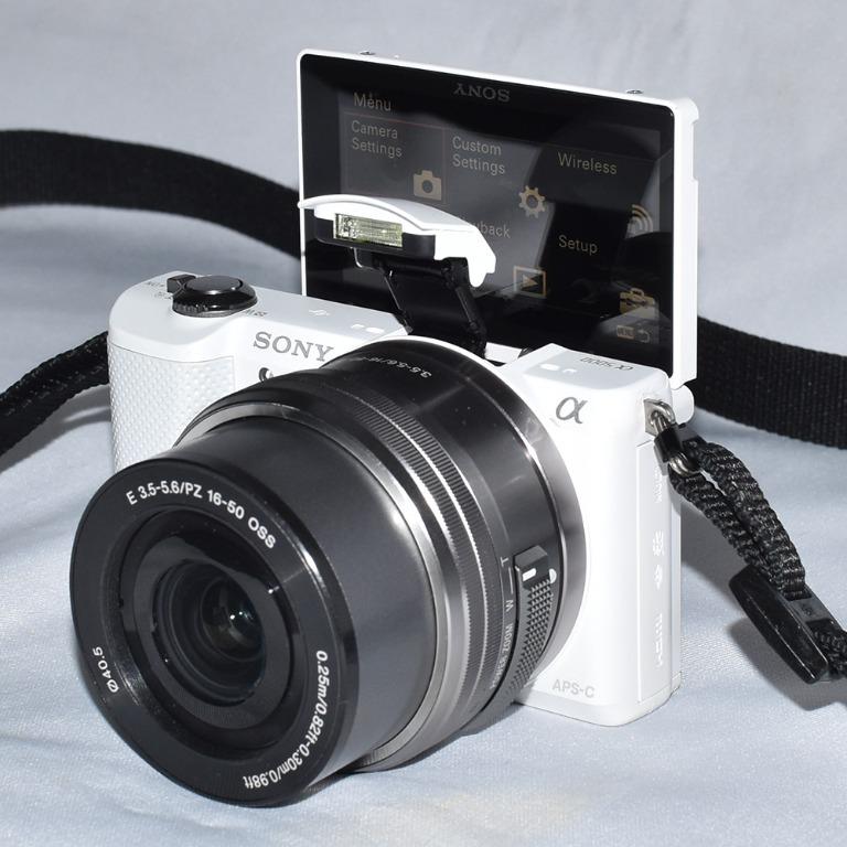 Sony mirrorless A5000 with 16-50mm AF OSS lens (Box package ...