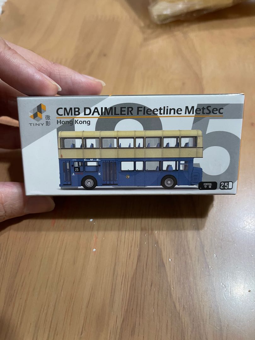 Tiny no105 CMB DAIMLER Fleetline Metsec 中環 25 微影巴士車仔全新, 興趣及遊戲, 玩具 & 遊戲類 ...