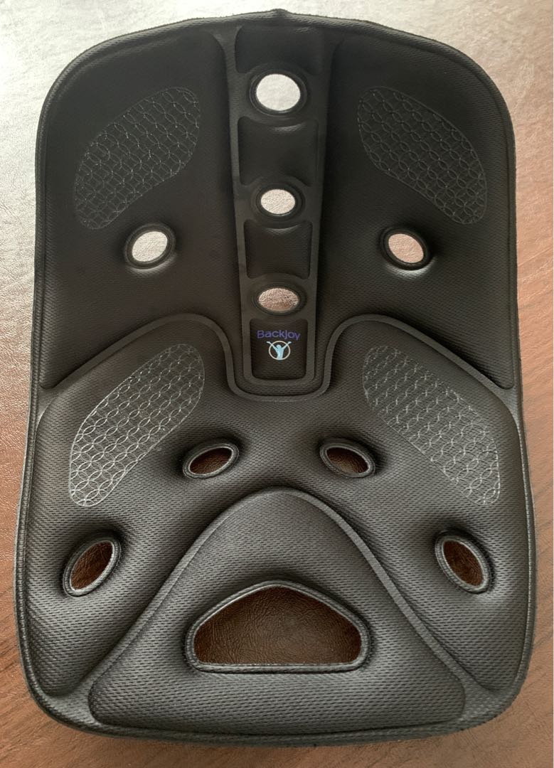 Backjoy Sitsmart, Health & Nutrition, Braces, Support & Protection on Carousell