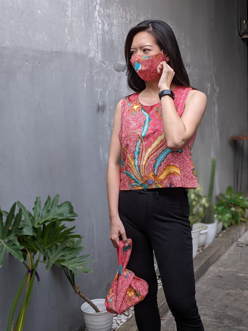 Batik Crop Top (2), Women's Fashion, Tops, Sleeveless on Carousell