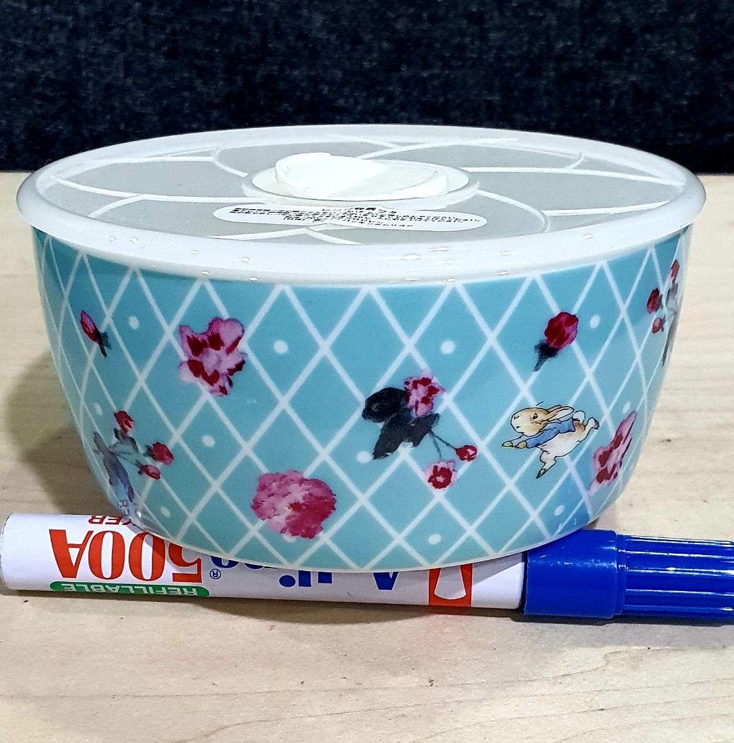 Beatrix Potter Peter Rabbit container 12.5cm, Everything Else, Others ...