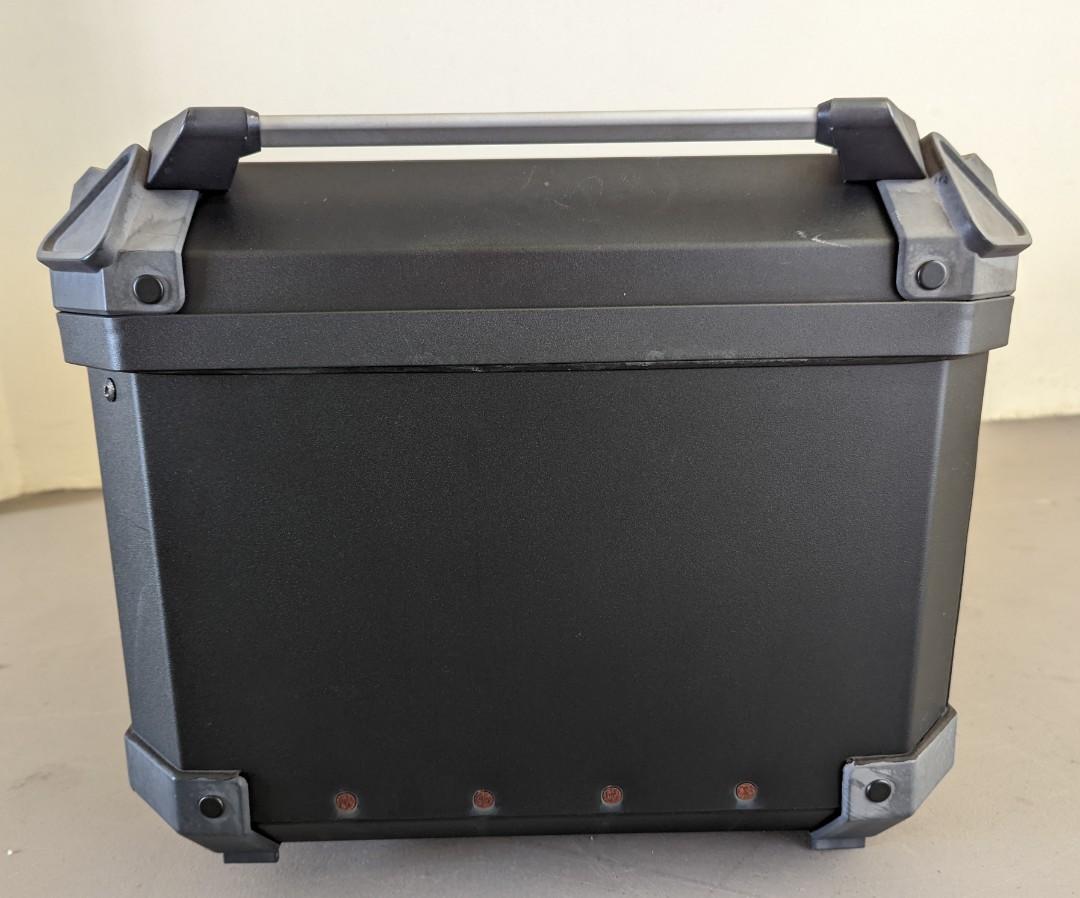 Coocase X3 60l top box with baseplate, Motorcycles, Motorcycle ...
