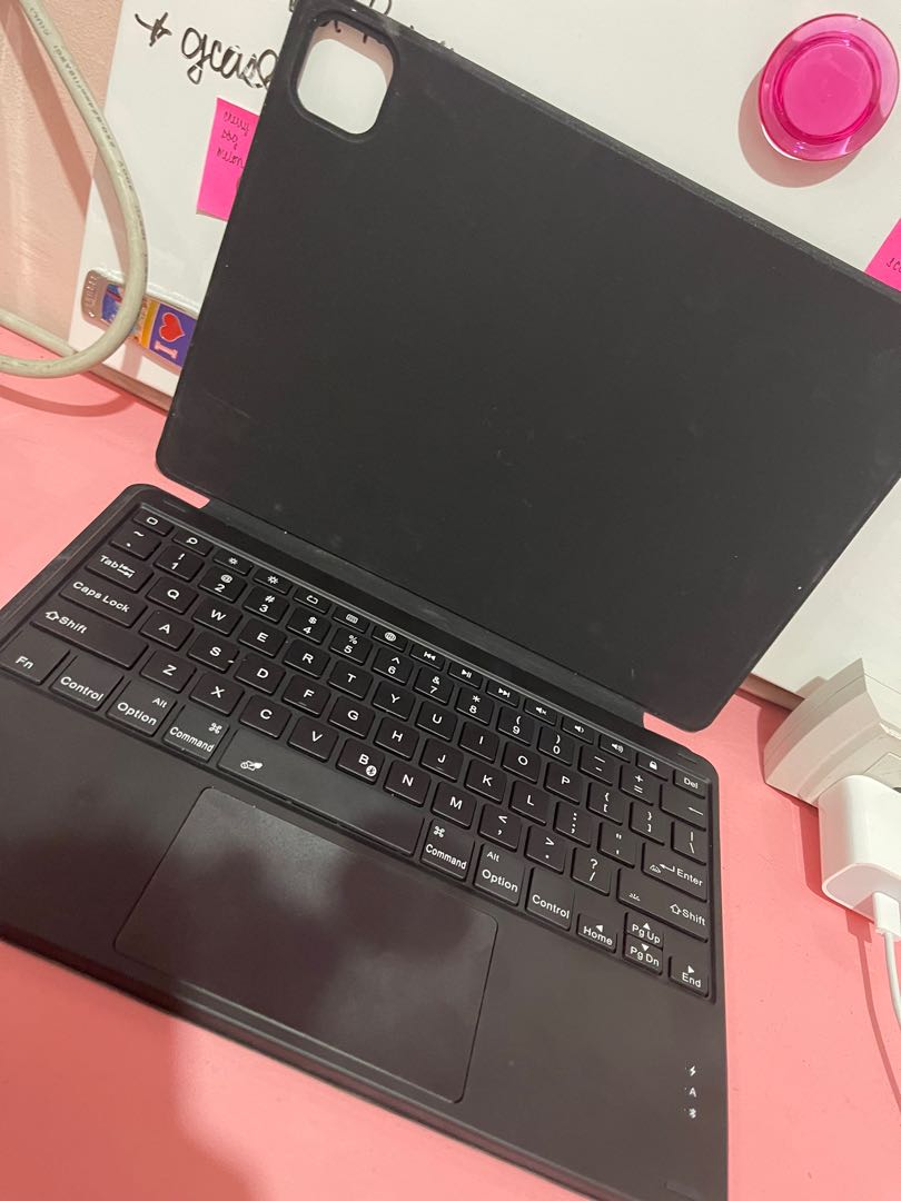 ESR Keyboard for iPad Pro 2018-2021 11", Mobile Phones & Gadgets ...