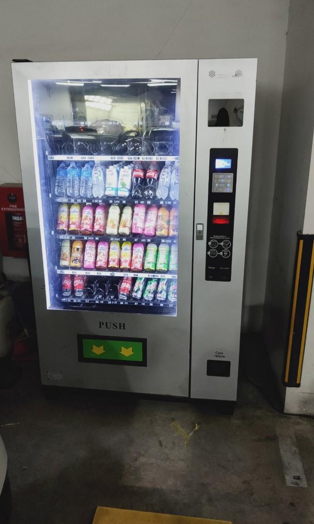 Heavy duty Vending Machine with Chiller for SALE, Everything Else on ...