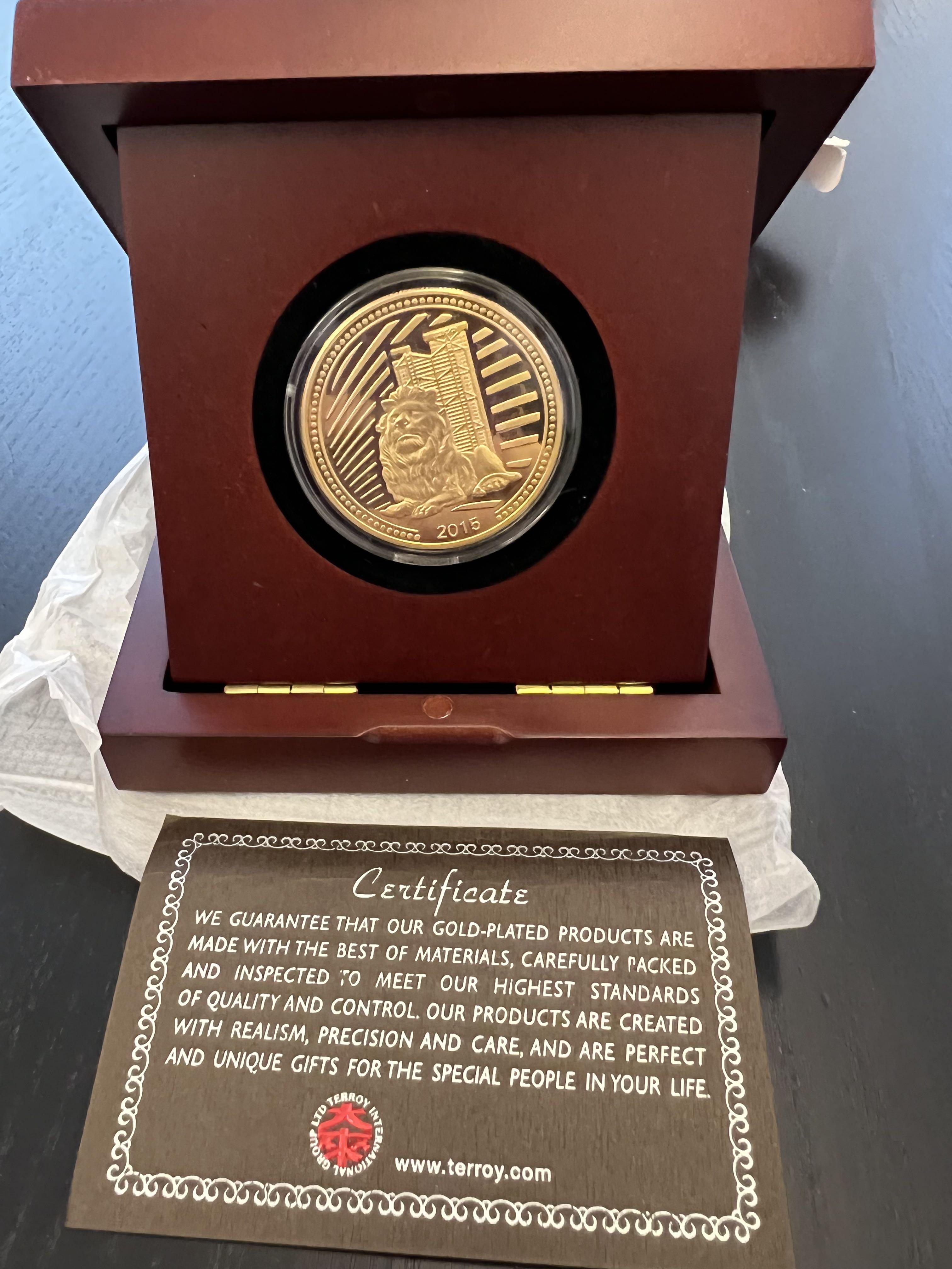 HSBC Plated Medallion (24k gold), 興趣及遊戲, 收藏品及紀念品, 錢幣 - Carousell