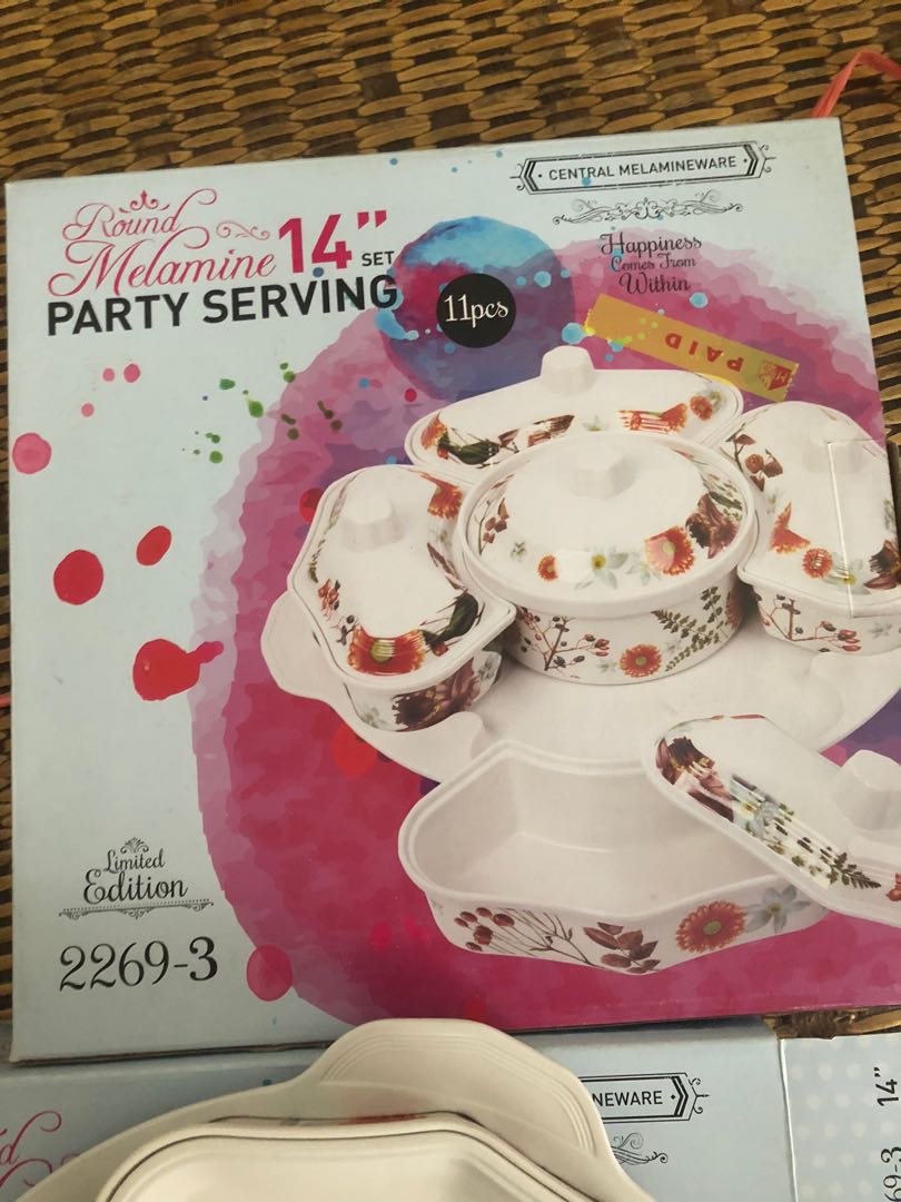 Round melamine party serving set, Everything Else, Others on Carousell