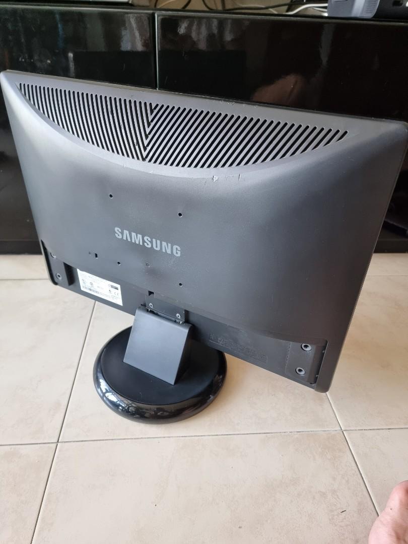 Samsung Syncmaster Monitor 226BW, Computers & Tech, Desktops on Carousell
