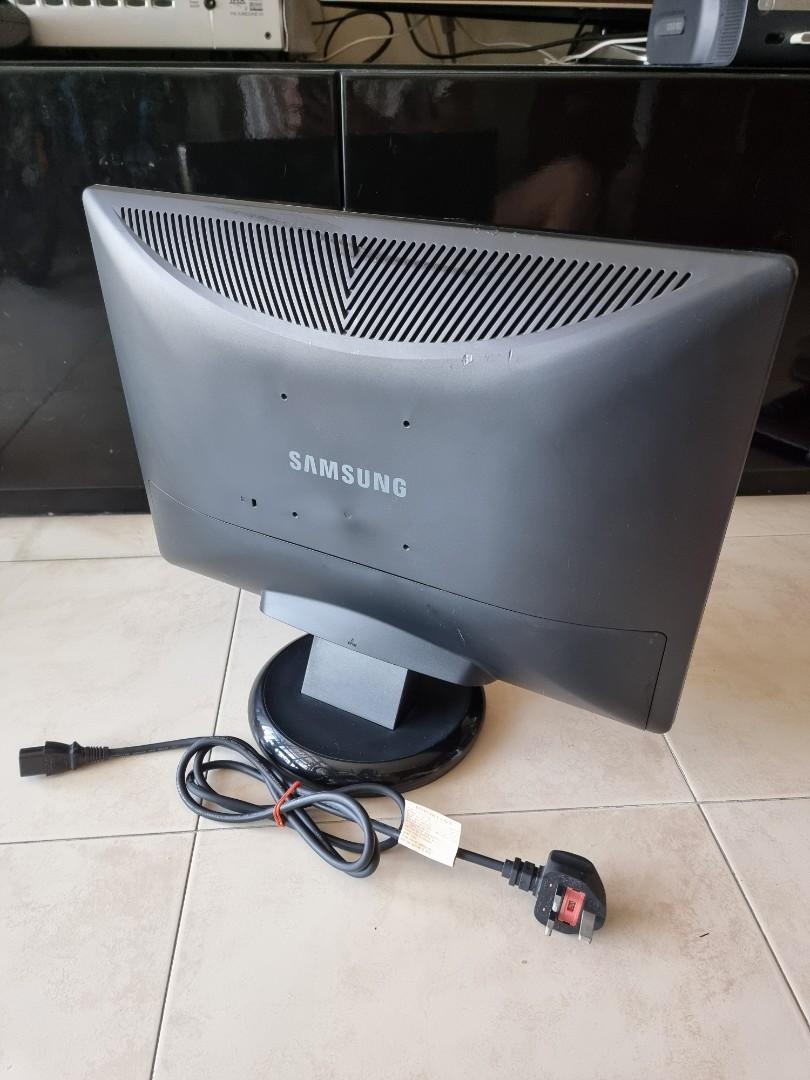 Samsung Syncmaster Monitor 226BW, Computers & Tech, Desktops on Carousell