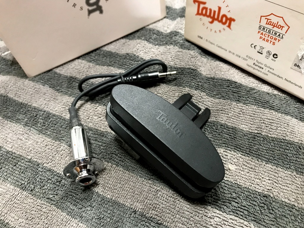 Taylor ES-Go Magnetic Pickup, Hobbies & Toys, Music & Media, Music ...
