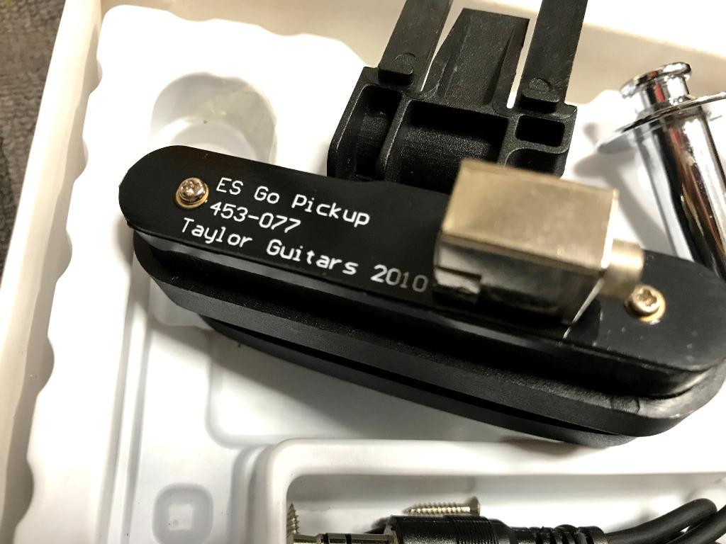 Taylor ES-Go Magnetic Pickup, Hobbies & Toys, Music & Media, Music ...