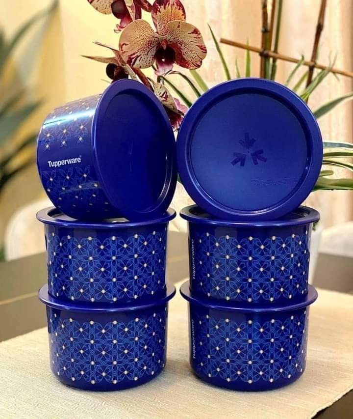 Tupperware Royal Blue Topper One Touch 600ml, Furniture & Home Living ...