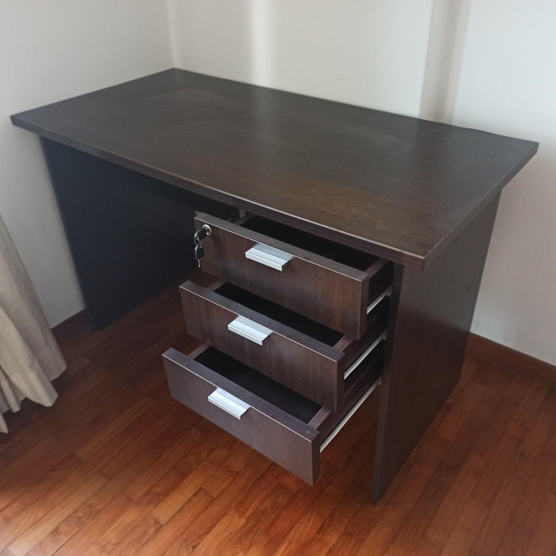 $50 Study/office desks, Furniture & Home Living, Furniture, Tables & Sets on Carousell