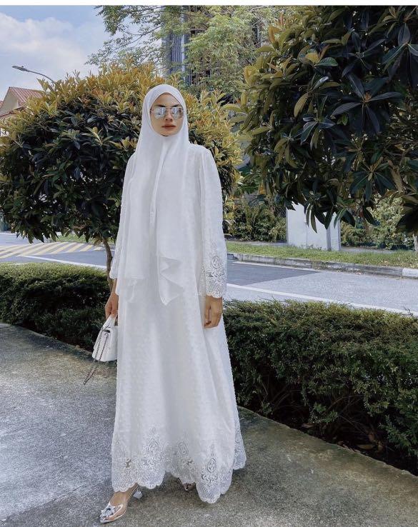 Alia Anggun Raya collection, Women's Fashion, Muslimah Fashion, Kaftans ...