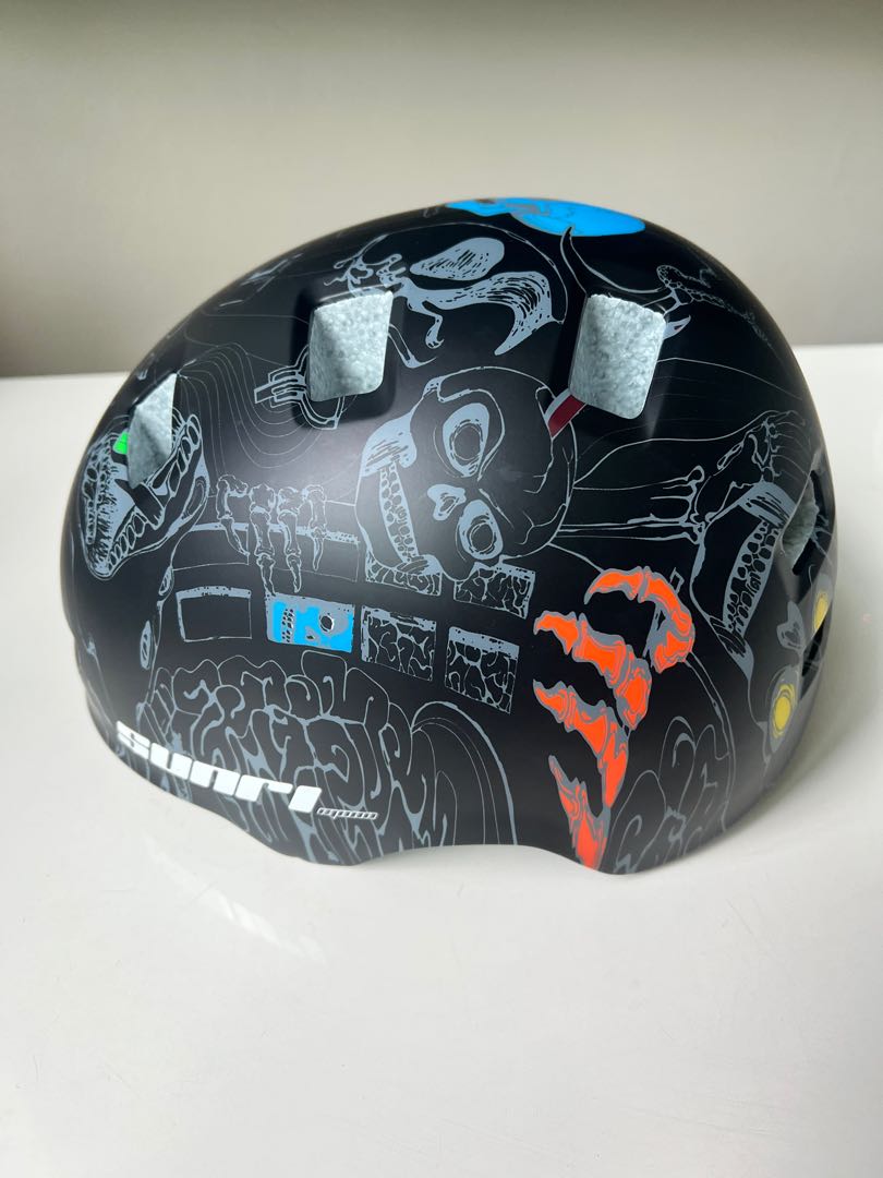 Sunrimoon Cyclist / Skateboarder Helmet, Sports Equipment, Bicycles ...